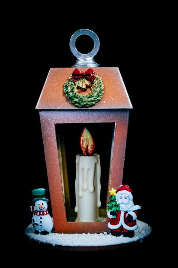 Christmas Lantern SOLD OUT – Essenze Chocolates